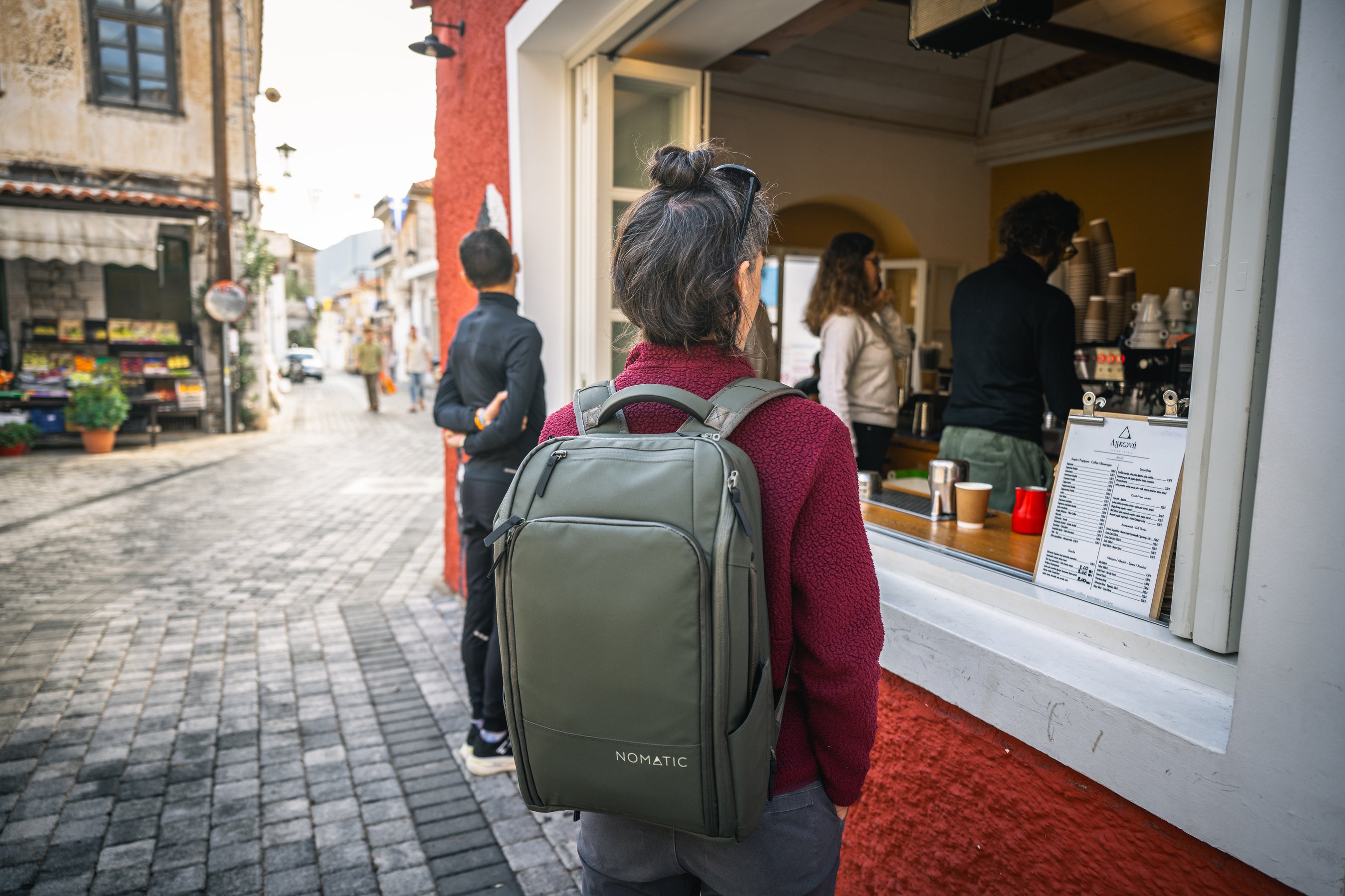 How To Choose The Best Travel Backpack? | NOMATIC