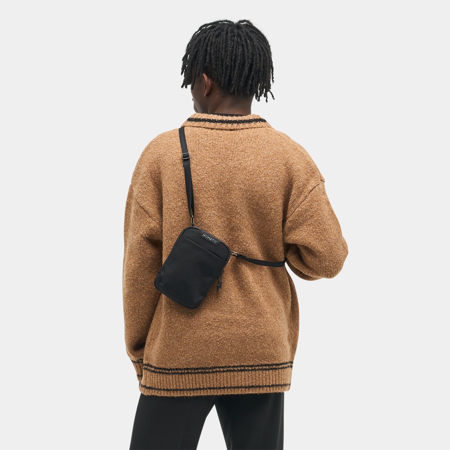 The Nomatic Access Pouch – NOMATIC