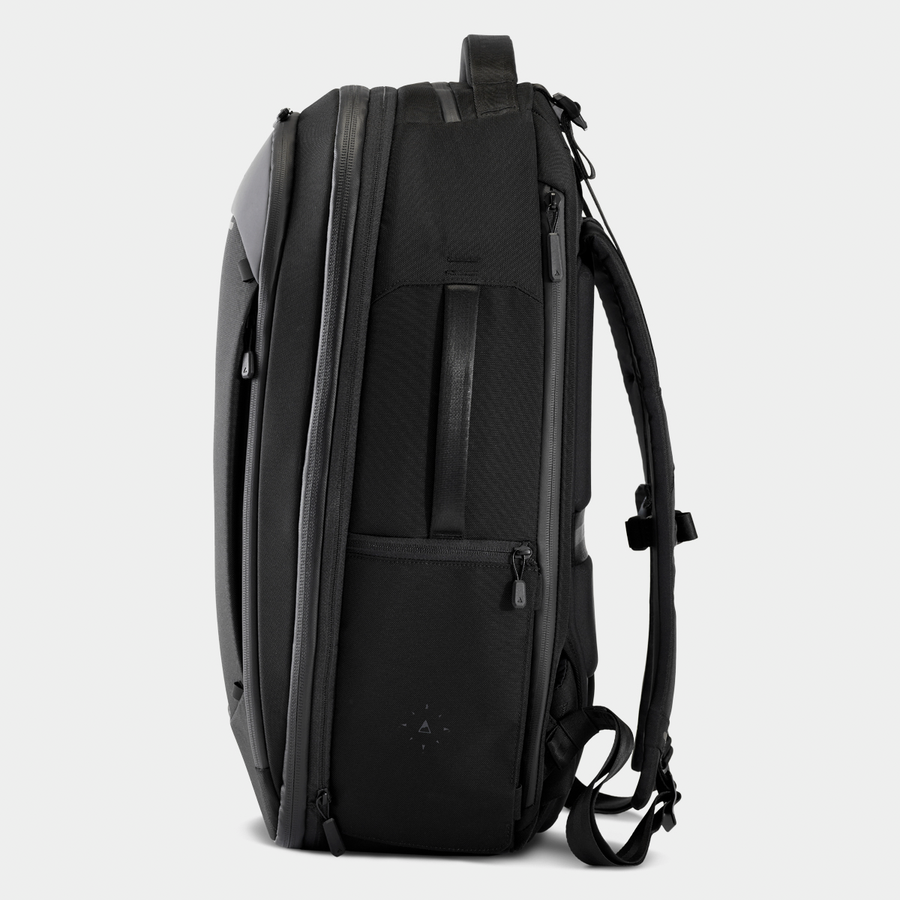 Navigator Travel Backpack 32L – NOMATIC