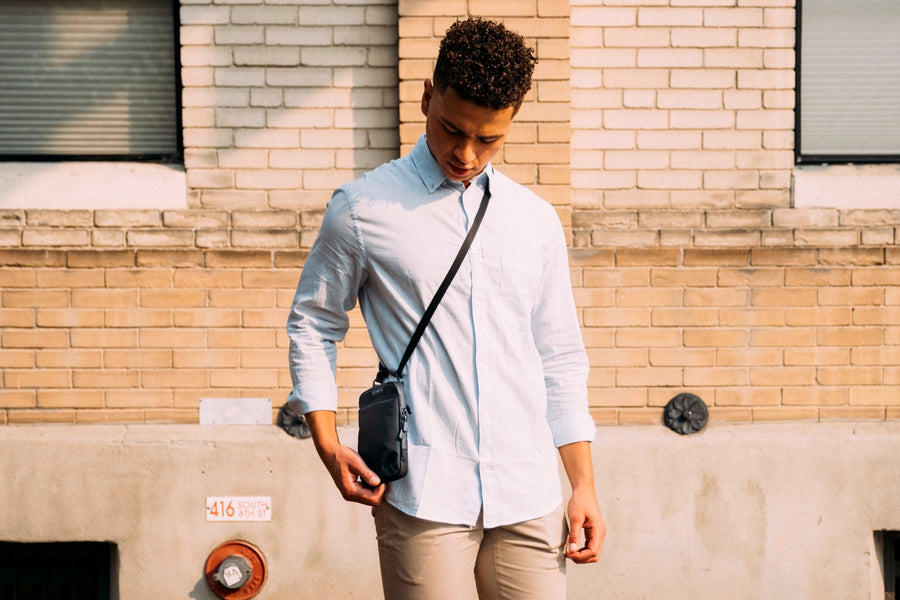 The Nomatic Access Pouch – NOMATIC