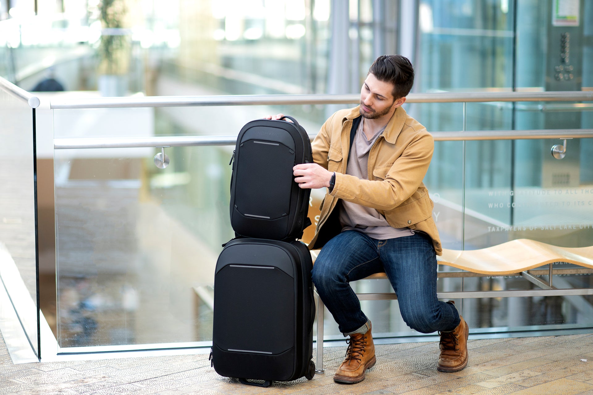 Hard vs Soft Shell Luggage: Which Is Better? – NOMATIC