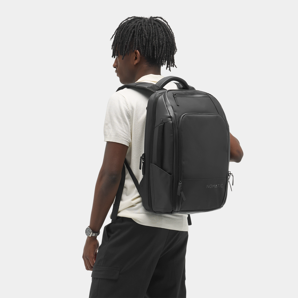 The Nomatic Travel Pack: Must Have Traveling Backpack – NOMATIC