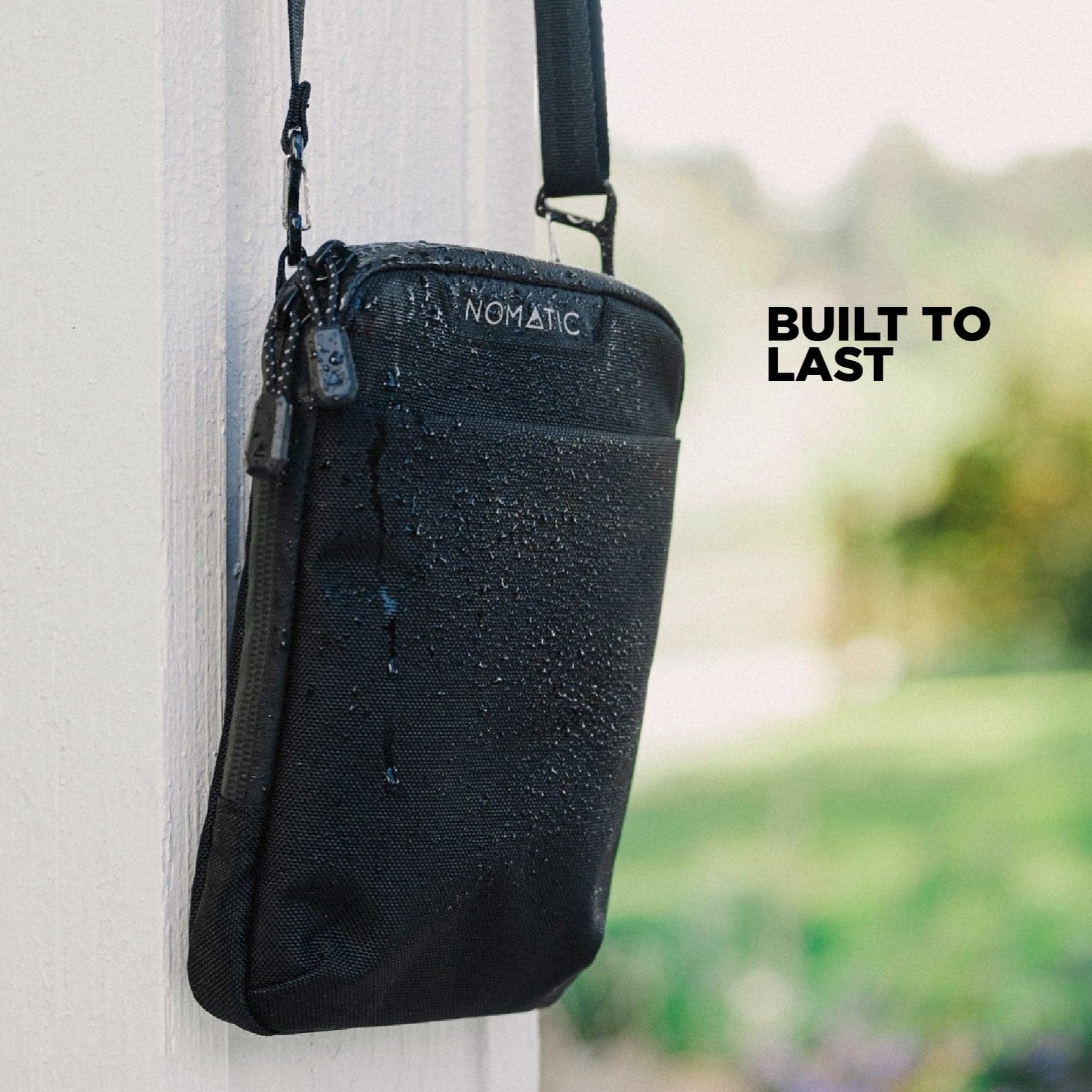 The Nomatic Access Pouch – NOMATIC